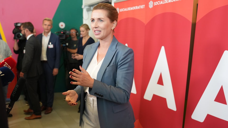 Socialdemokratiet, Radikale Venstre og Dansk Folkeparti holder ... Socialdemokratiet, Radikale Venstre og Dansk Folkeparti holder ...