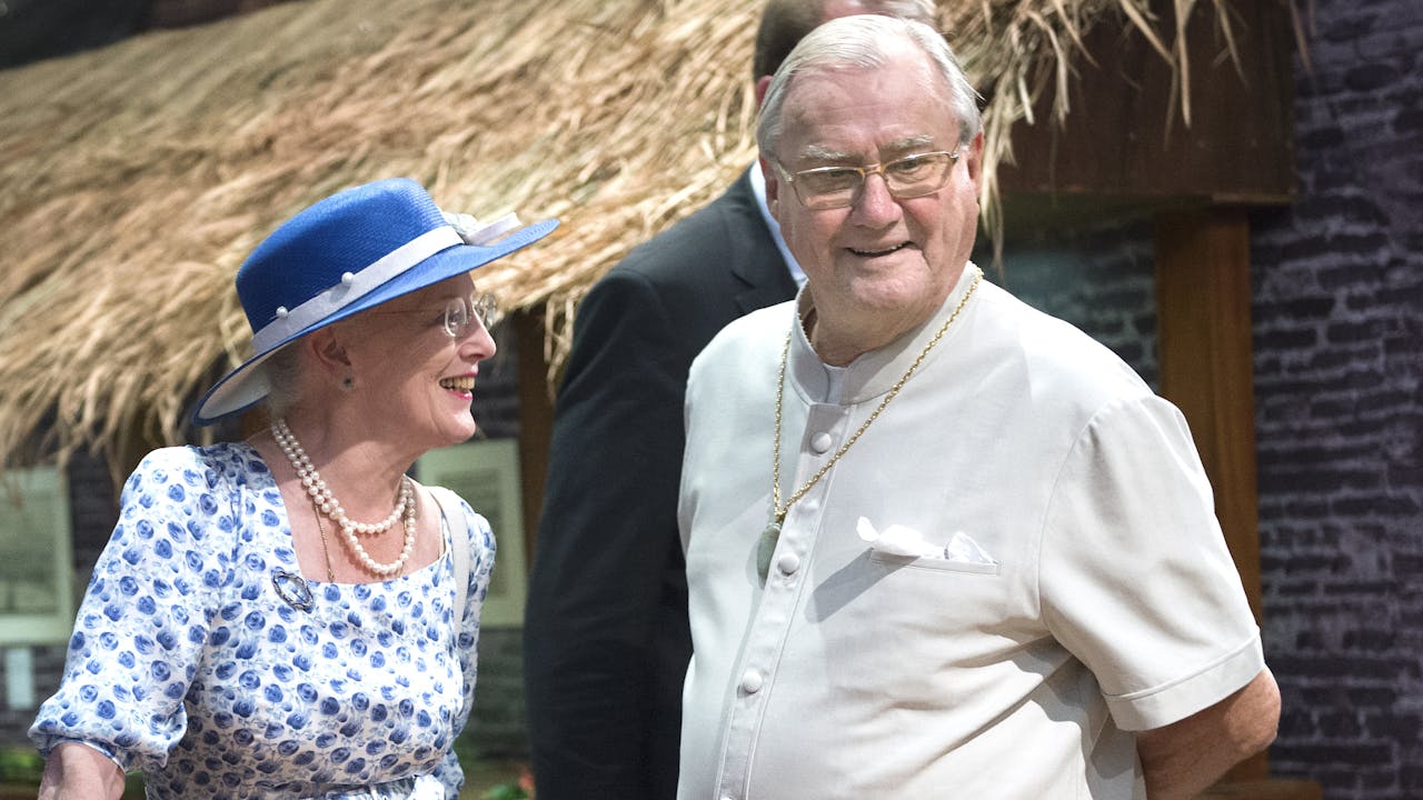 Ekspert om pension: Frederik og Mary er ved at tage over - TV 2 Ekspert om pension: Frederik og Mary er ved at tage over - TV 2